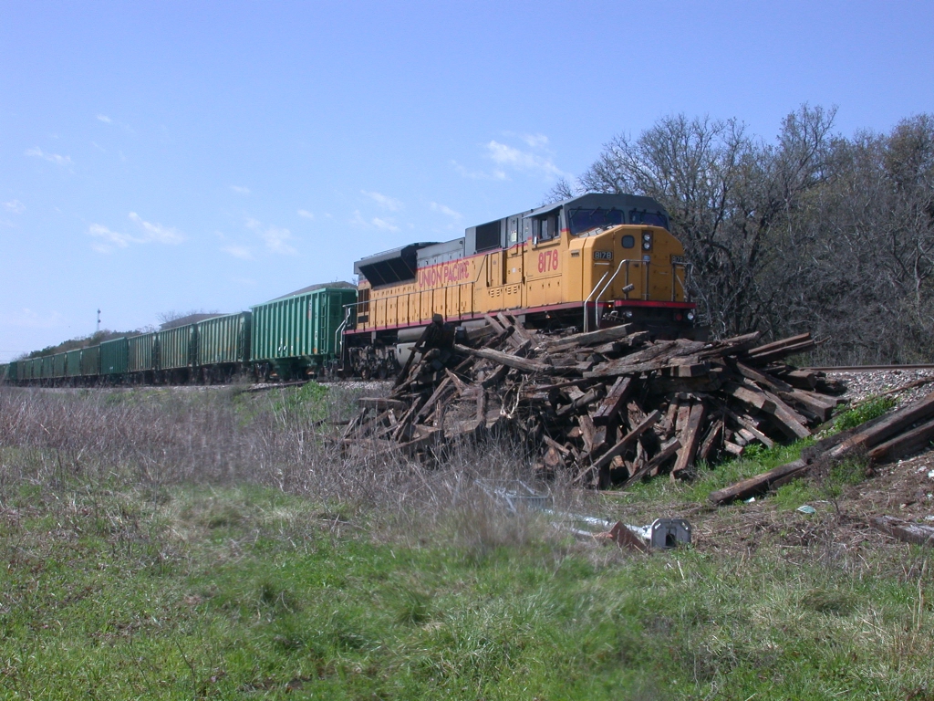 UP 8178 11Mar2010 Waiting on the side with MOW ballast NB at CENTEX